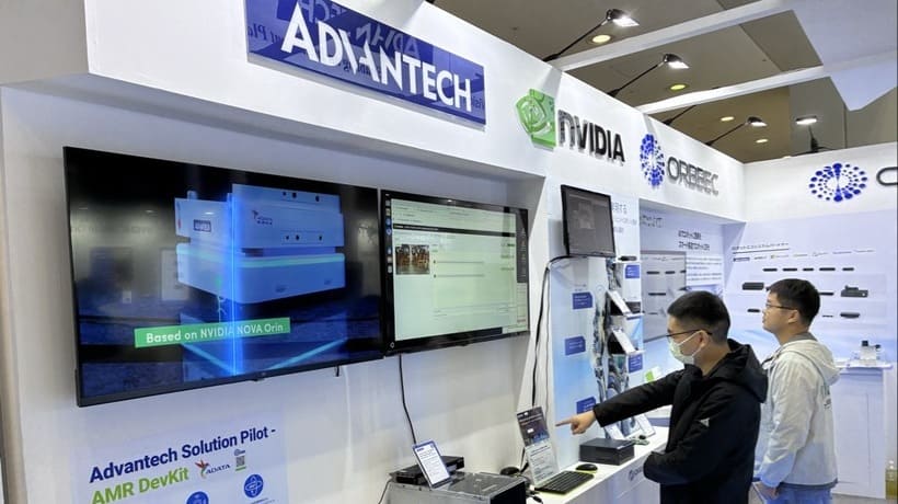 Advantech and Universal Robots Showcase Physical - Advantech